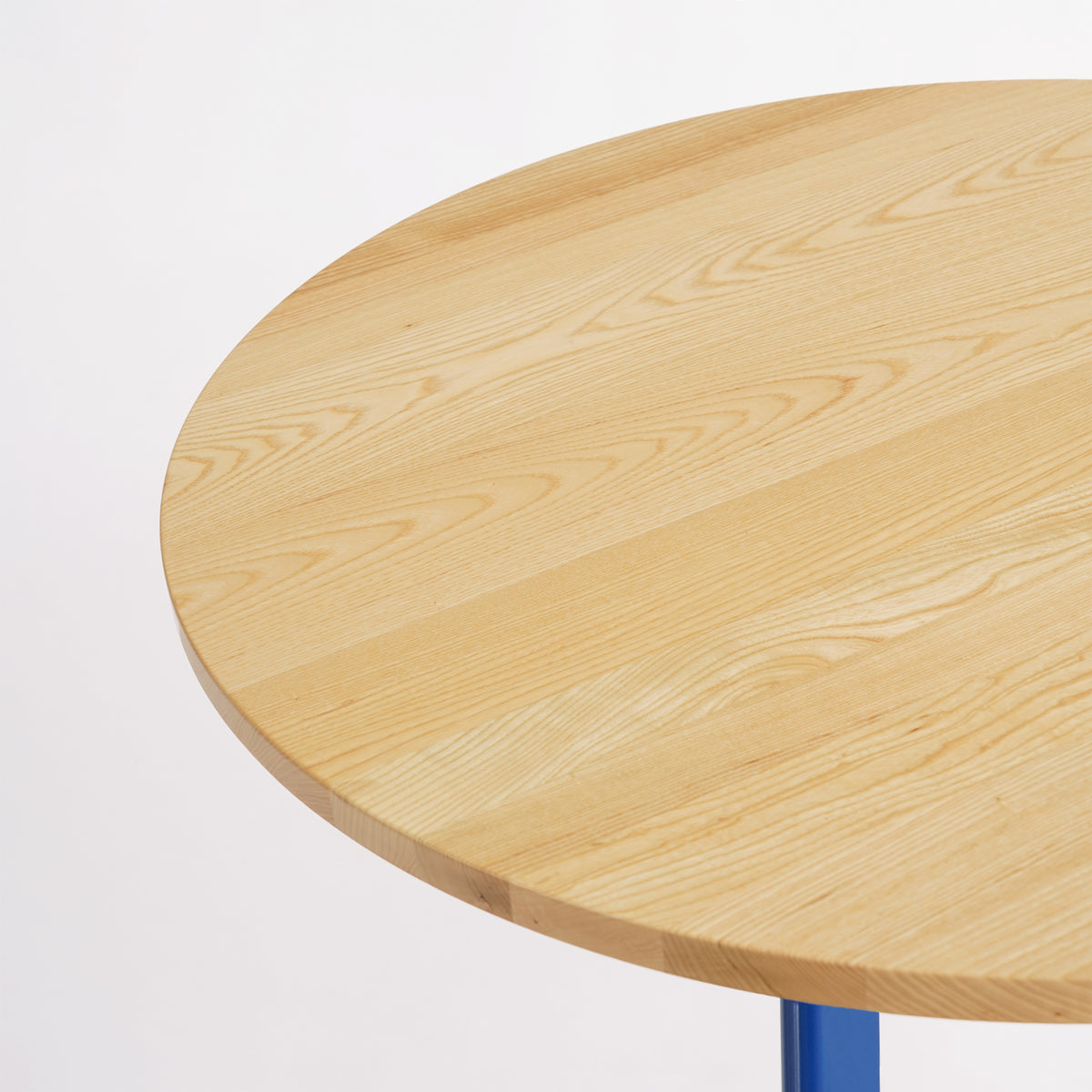 Standard Round Table - 3人掛け – RUGHAUS